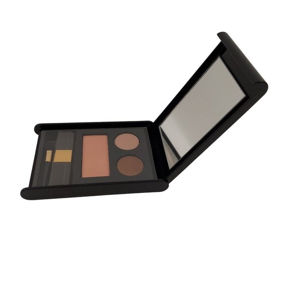 Elizabeth Arden | Makeup | Elizabeth Arden Eyeshadows Blush Brush ...